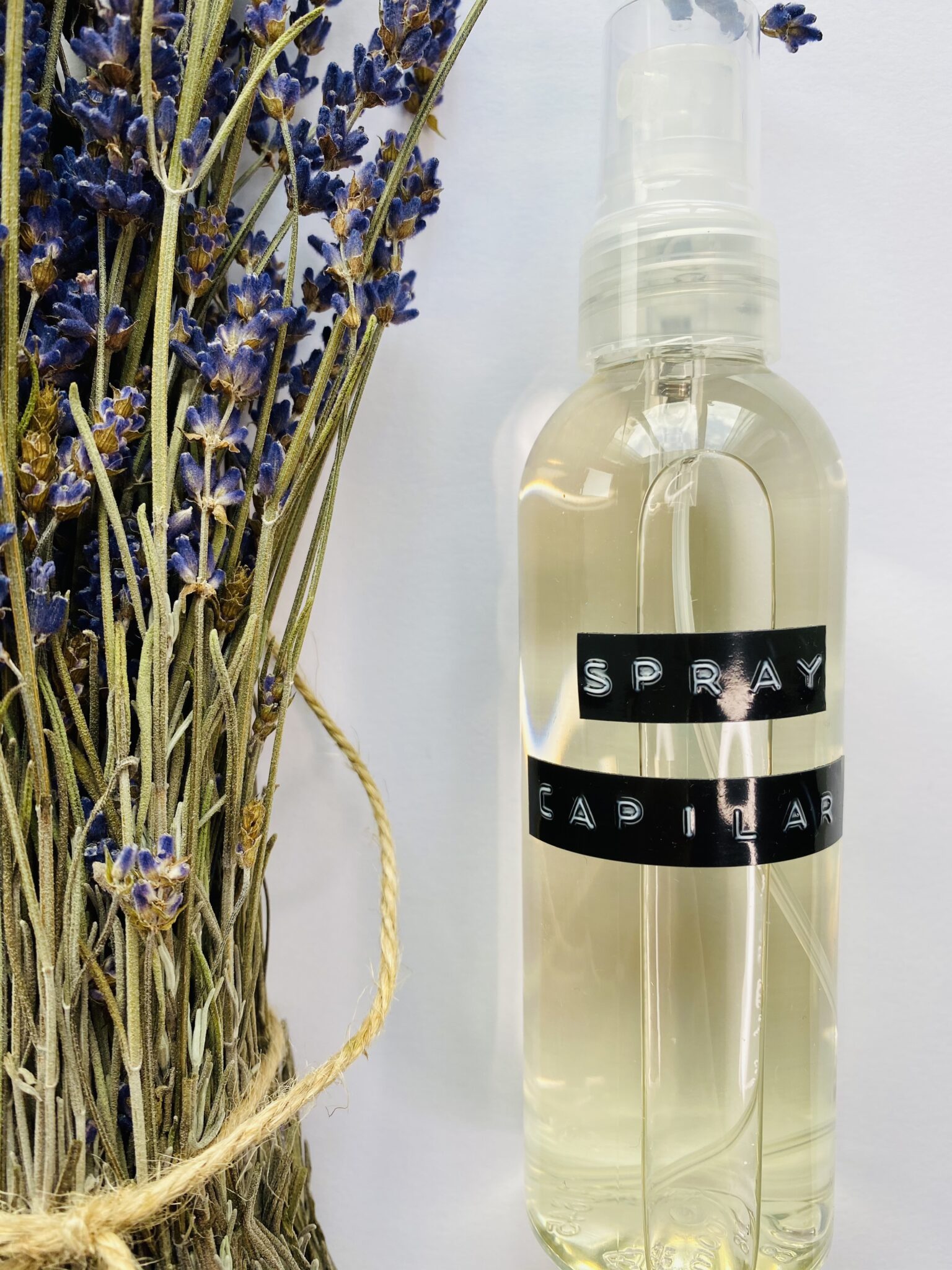 Cum să faci Spray pentru Descurcarea Părului | How To Make a Hair ...